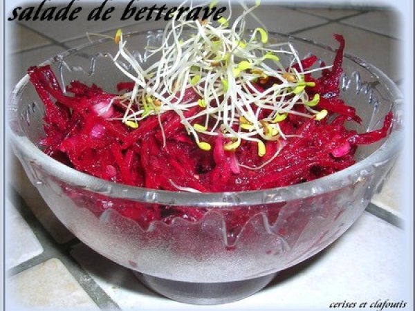 Recette de salade de betterave crue et alfalfa