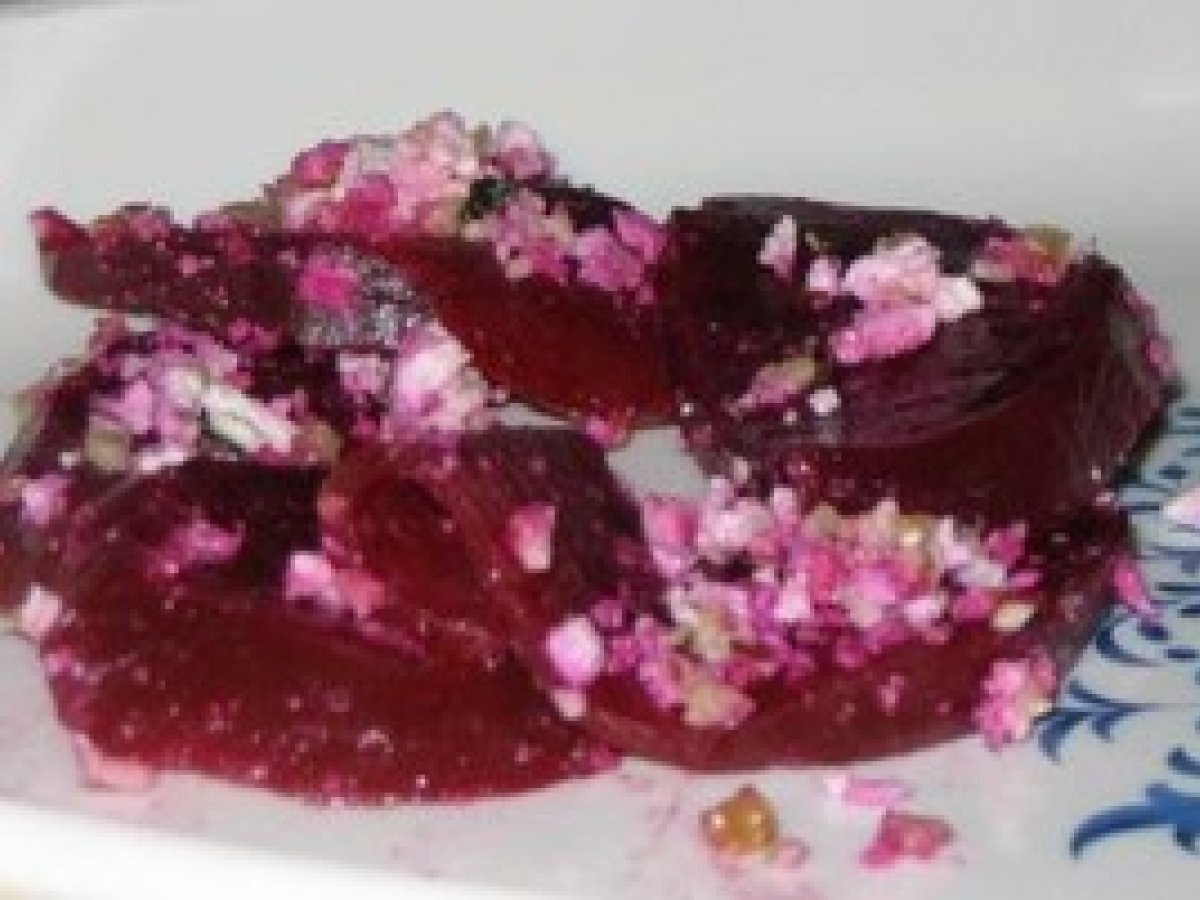 Recette de salade de betteraves rouges, noix et feta