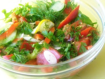 Recette de salade concombre, tomates et poivrons