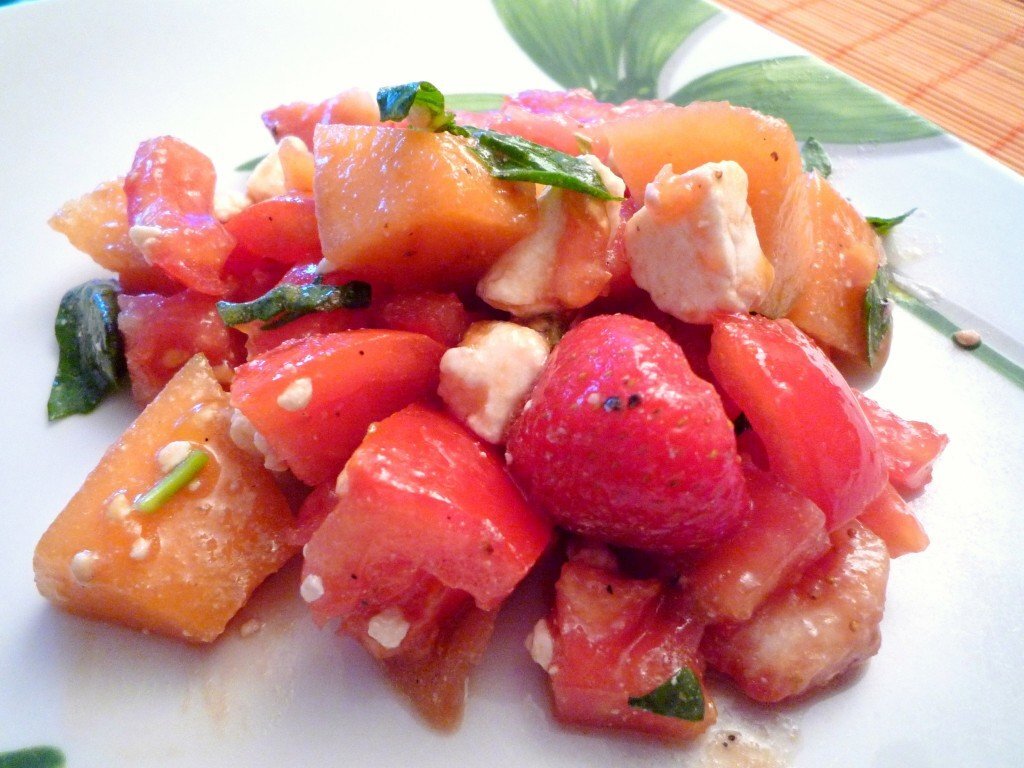 Recette de salade de fraises, melon, tomates et feta