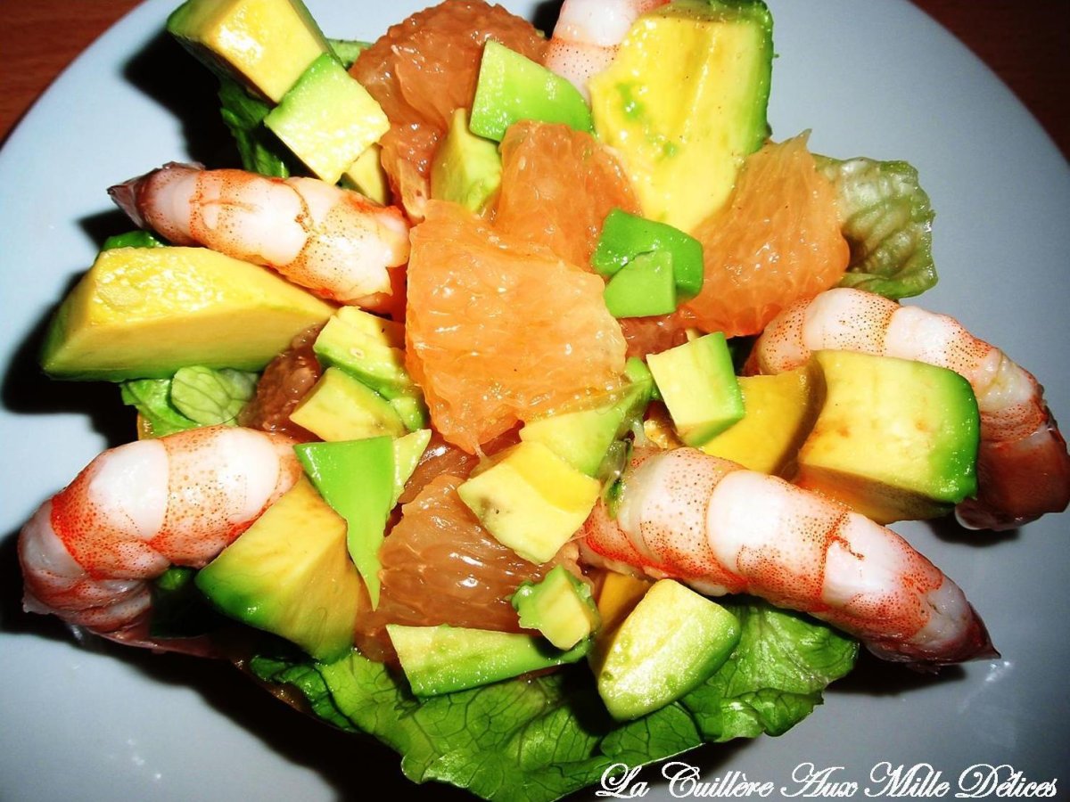 Recette de salade de pamplemousse, avocat & crevettes