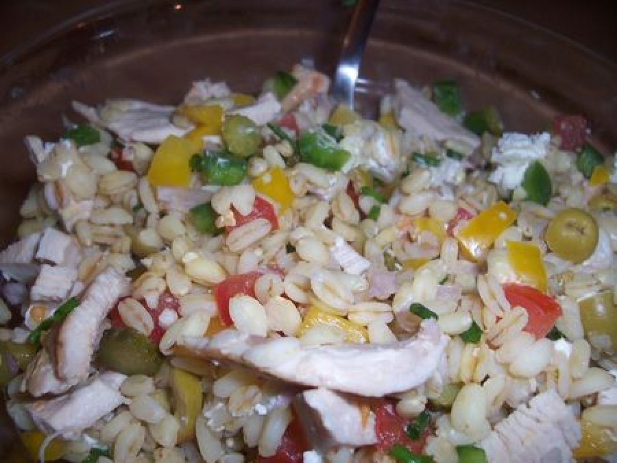 Salade froide de blé, escalope de dinde et ses légumes - Recette Ptitchef