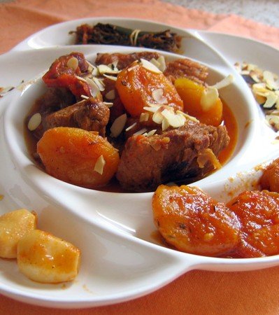 Recette de sauté de porc aux fruits secs (un peu tagine)