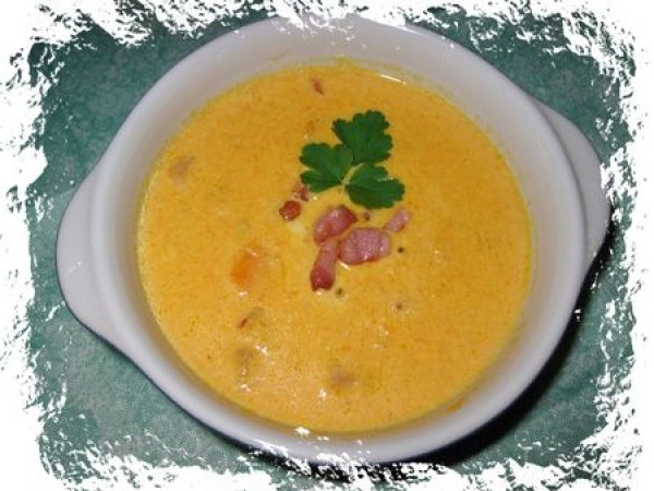 Recette de soupe crémeuse à la citrouille et épices
