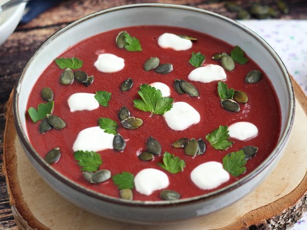 Recette facile de soupe de betterave colorée
