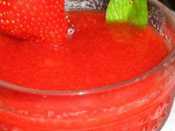 Recette de soupe de fraises fraîches et savoureuses