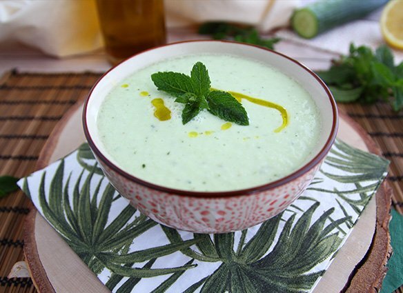 Recette de soupe froide concombre et menthe