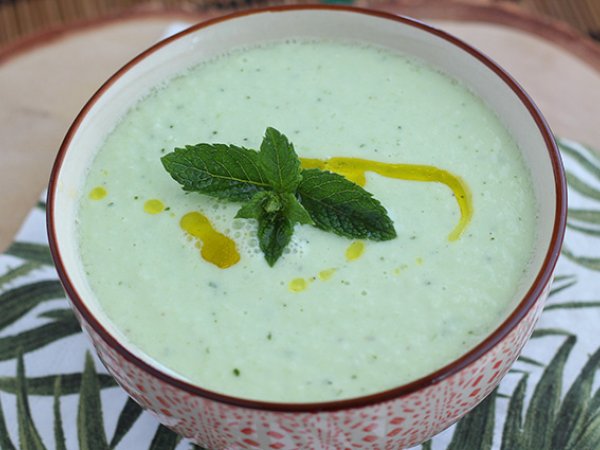 Recette de soupe froide concombre et menthe