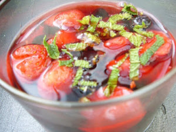 Recette de soupe froide de fruits rouges
