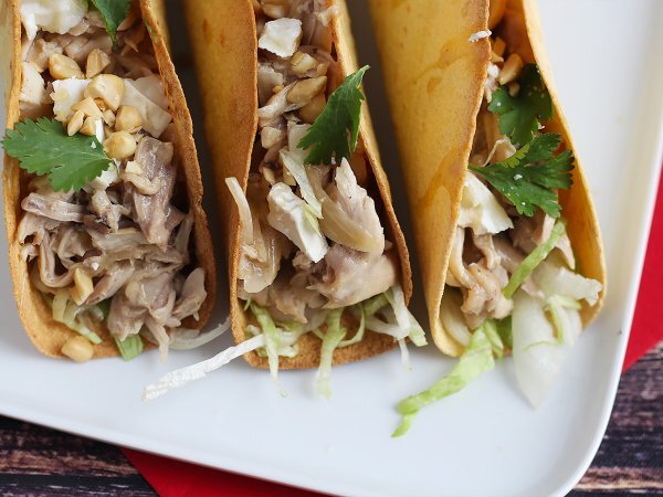 Recette de tacos au poulet croustillant et sauce satay