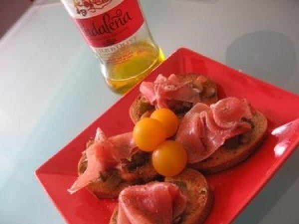 Recette de tapas : pain à la tomate et autres délices