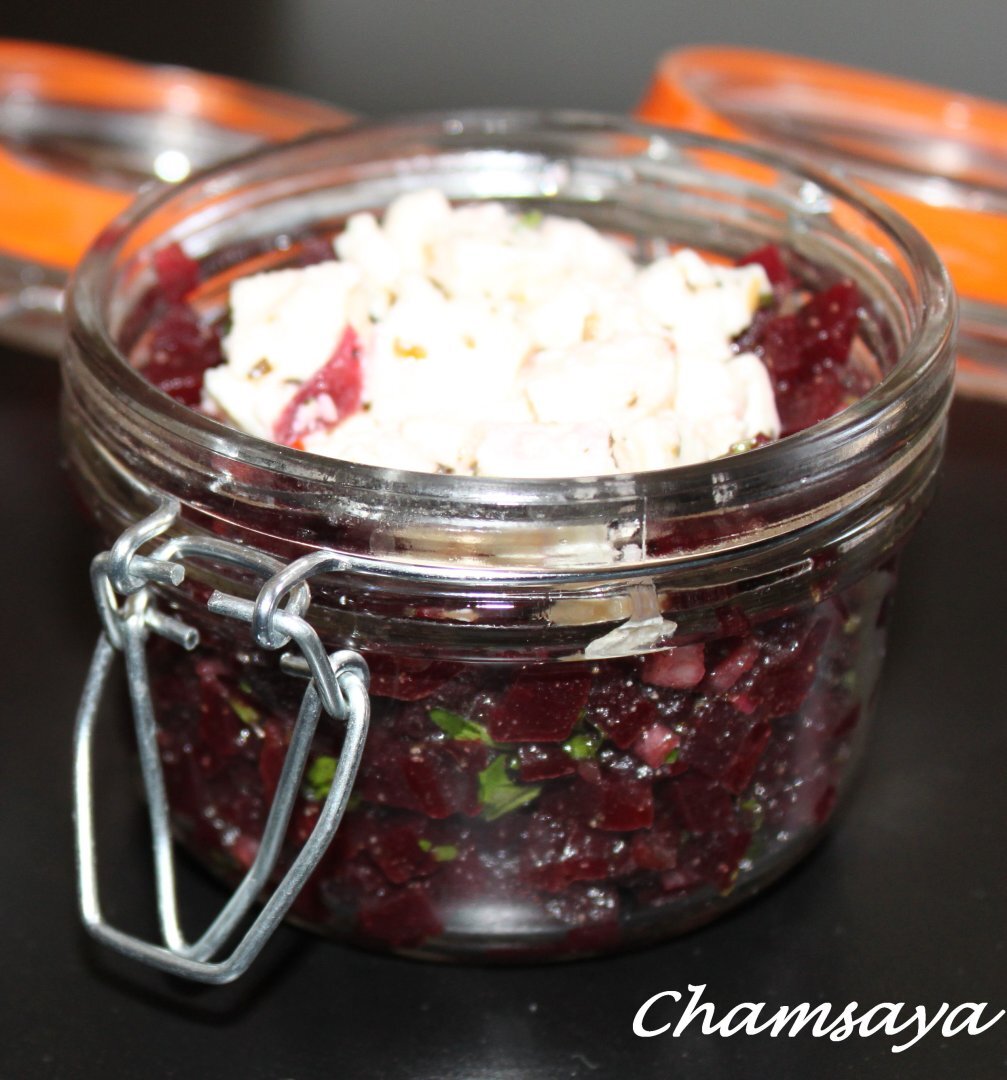 Recette de tartare de betteraves et nid de feta