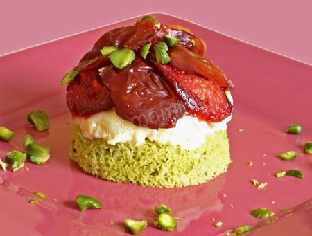 Recette de tarte dacquoise pistache et quetsches