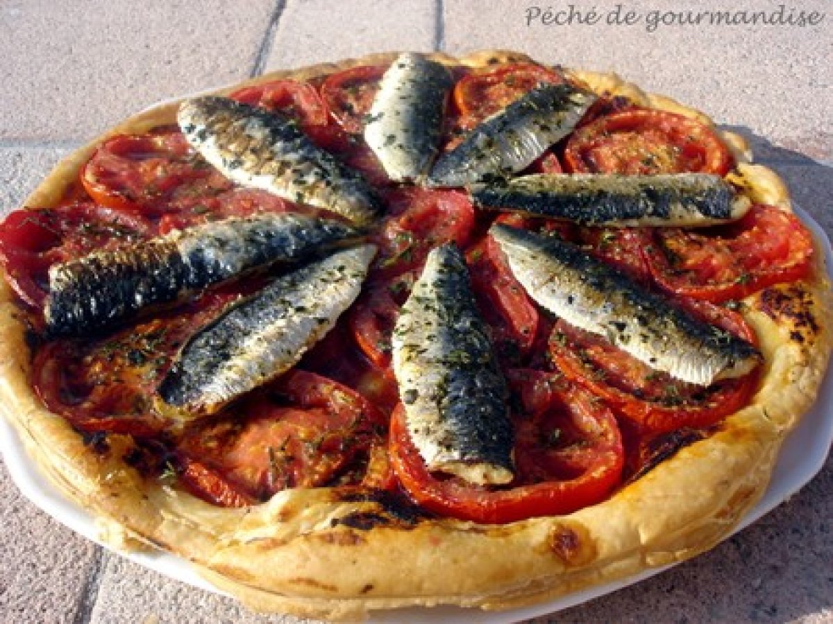 Tarte fine aux tomates et aux filet de sardines fraîches - Recette Ptitchef