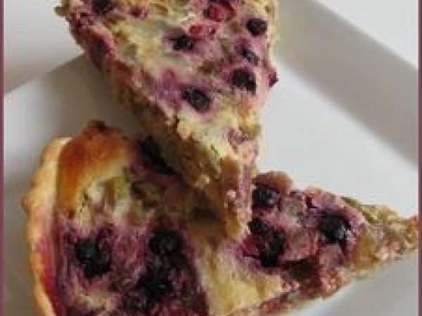 Recette tarte légère rhubarbe et fruits rouges