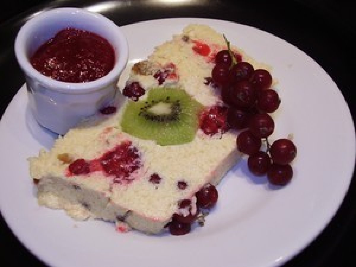 Recette de terrine aux fruits et crème d'amande