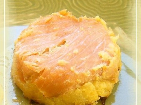 Timbale de courgette spaghetti au beaufort et saumon fumé - Recette ...