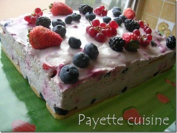 Recette de tiramisu aux fruits rouges et chocolat