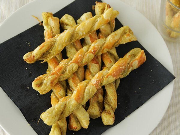 Recette de torsades au pesto et parmesan