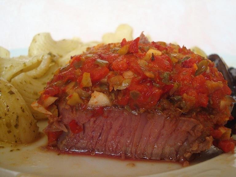 Recette de tournedos de boeuf en croûte de poivrons