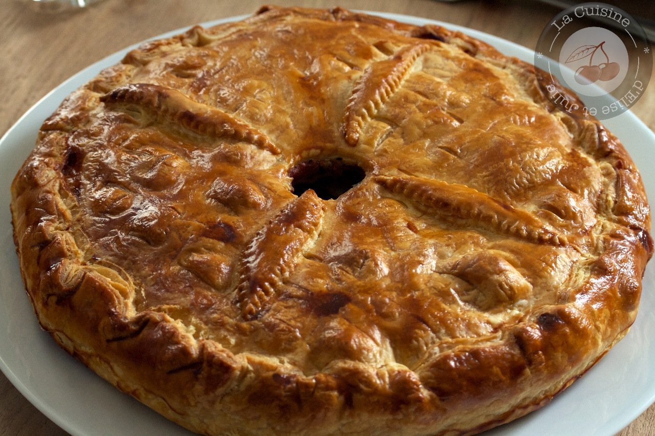 Recette de tourte lorraine au roquefort savoureuse
