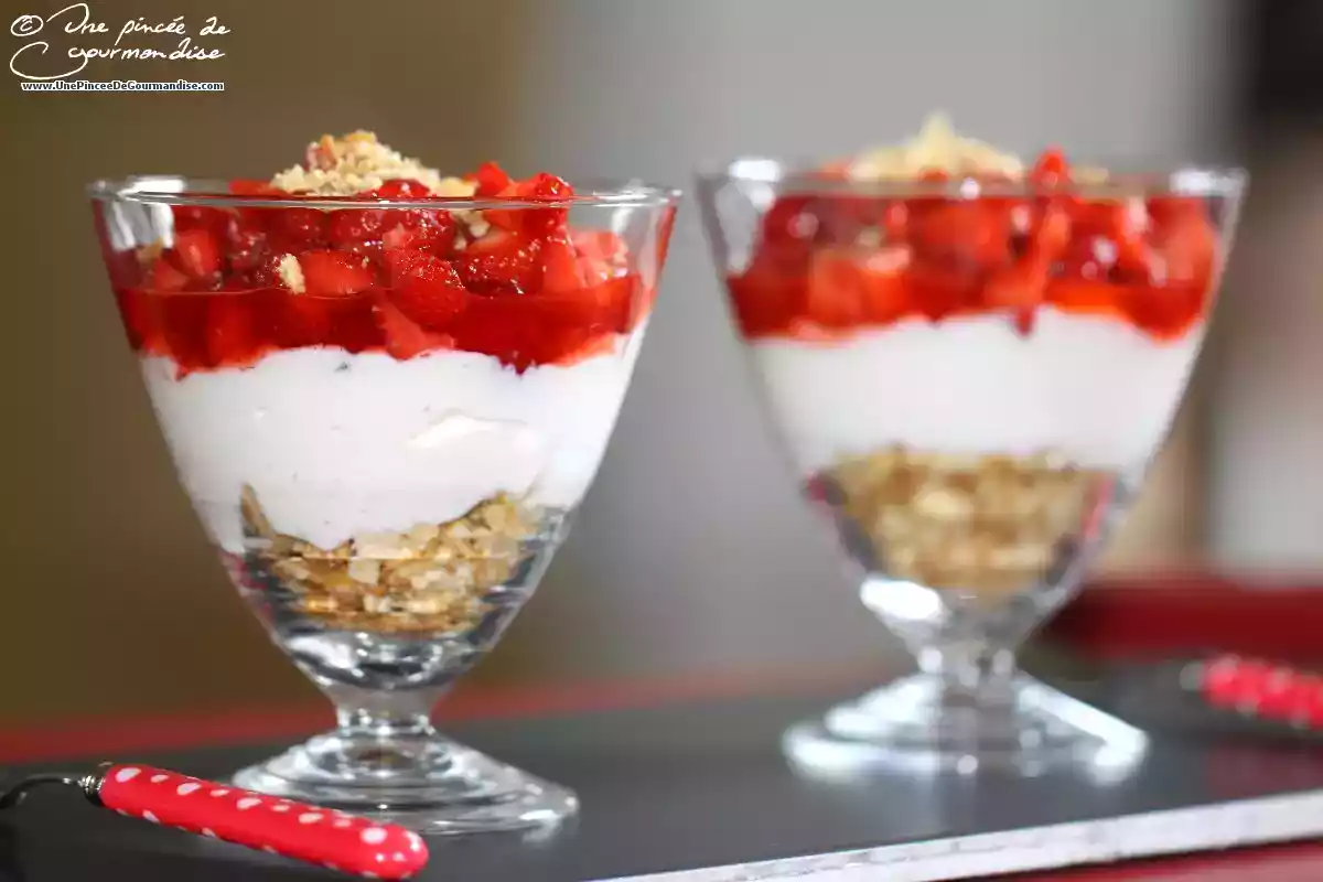 Recette de trifle à la fraise et au fromage blanc