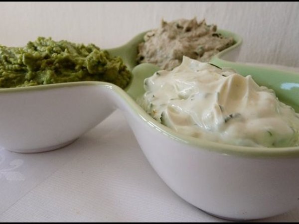 Recette de trio de dips savoureux pour l'apéro