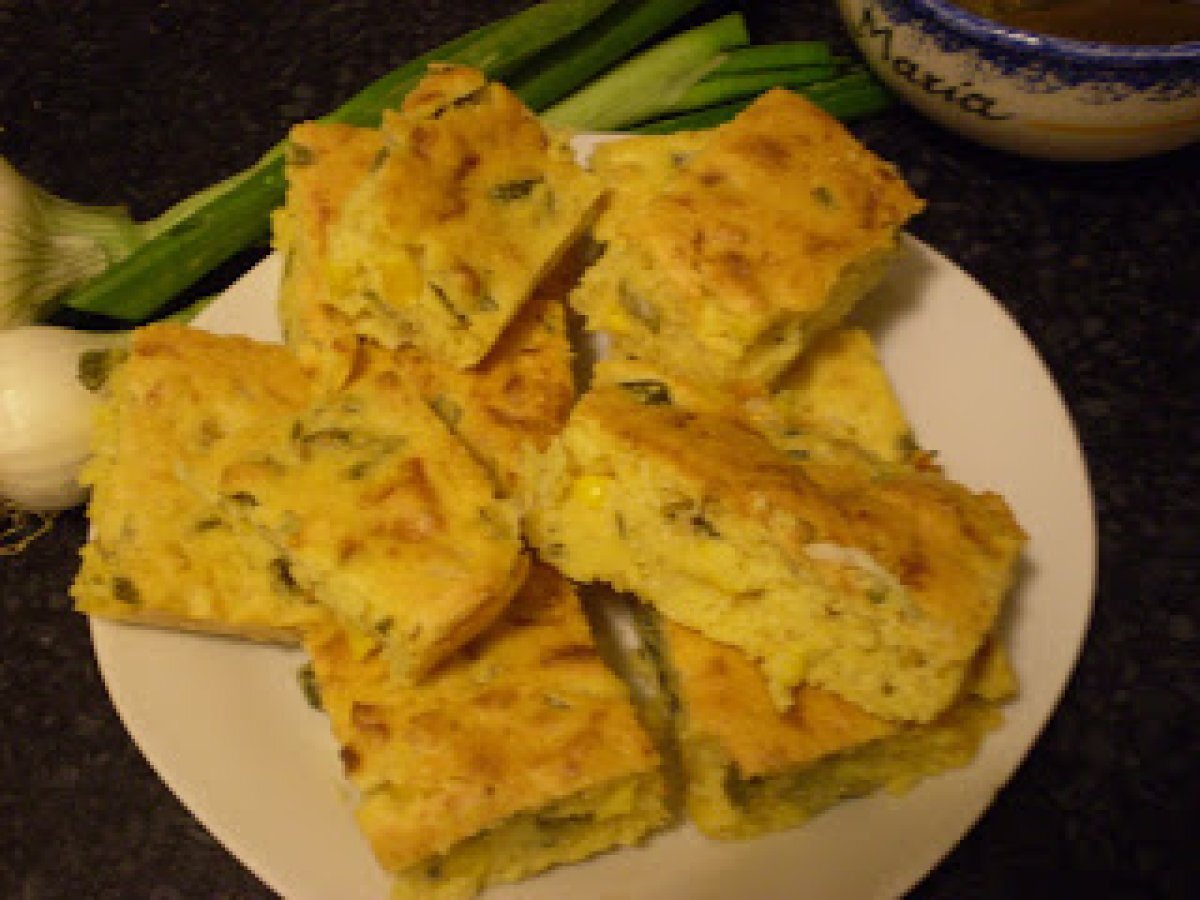 Un cake parfumé au guatemala? cake au maïs, petits oignons et piments ...