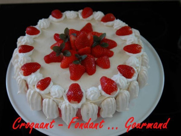 Recette de vacherin fraise-vanille crémeux et délicieux