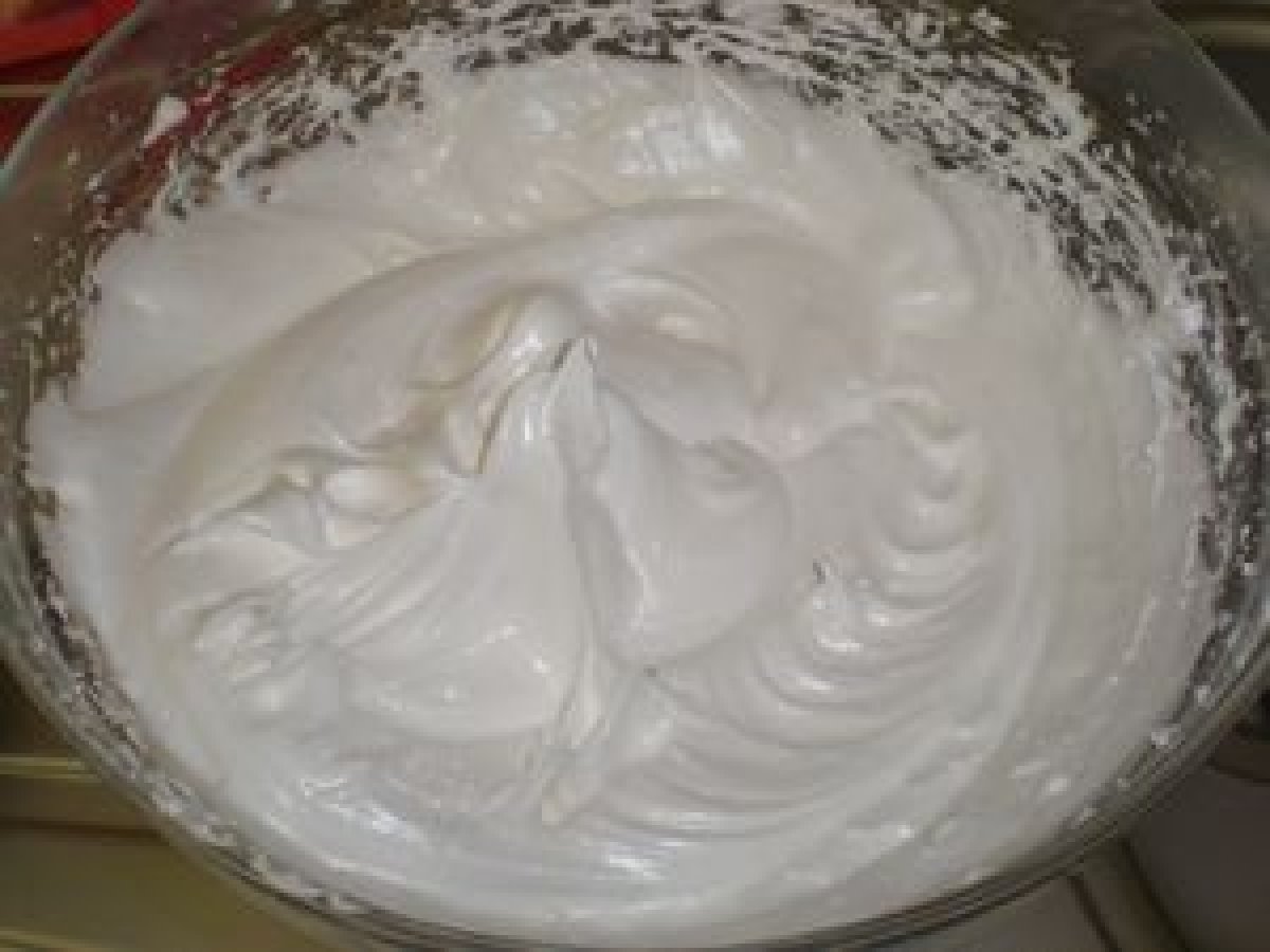 Recette vacherin glacé chocolat blanc et framboises