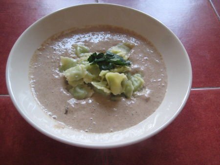 Recette de velouté de cèpes et ravioles savoureuses