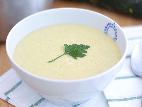 Recette de velouté de courgette crémeux et savoureux