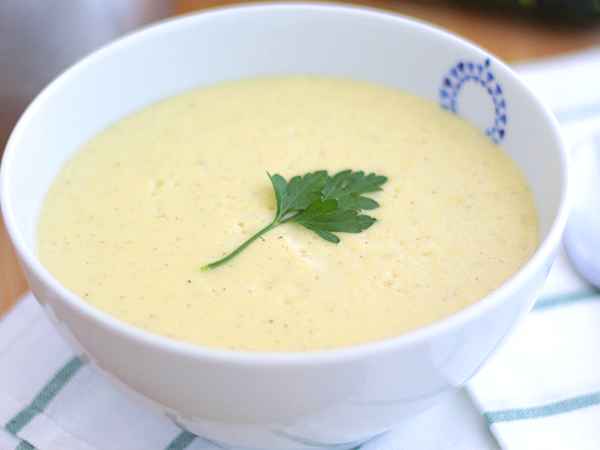 Recette de velouté de courgette crémeux et savoureux