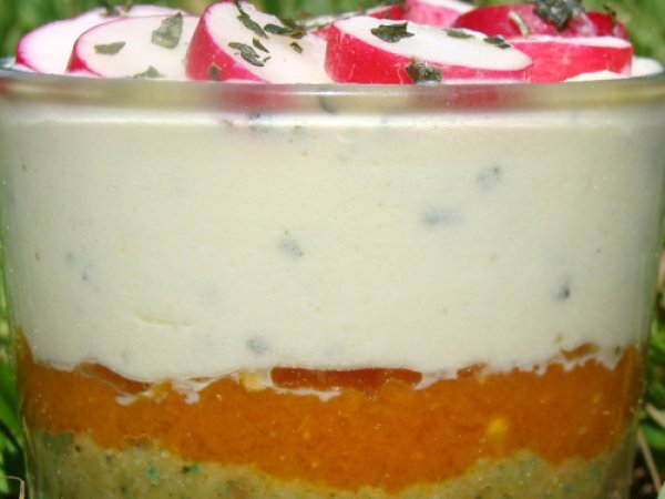 Recette de verrine de tiramisu salé aux herbes