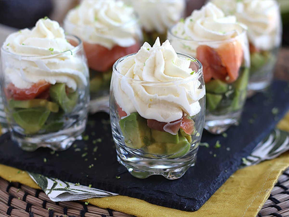 Verrines Au Saumon Fumé Et à Lavocat Recette Ptitchef