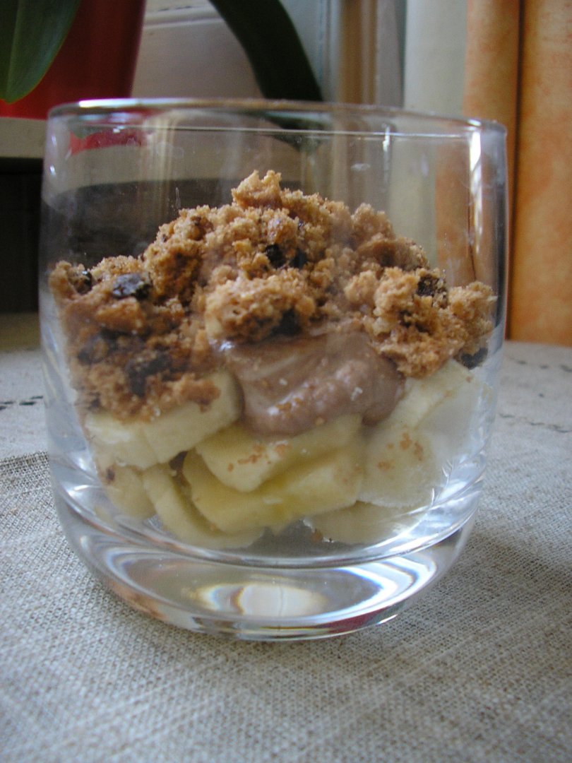 Recette de verrines banane/kinder® façon crumble