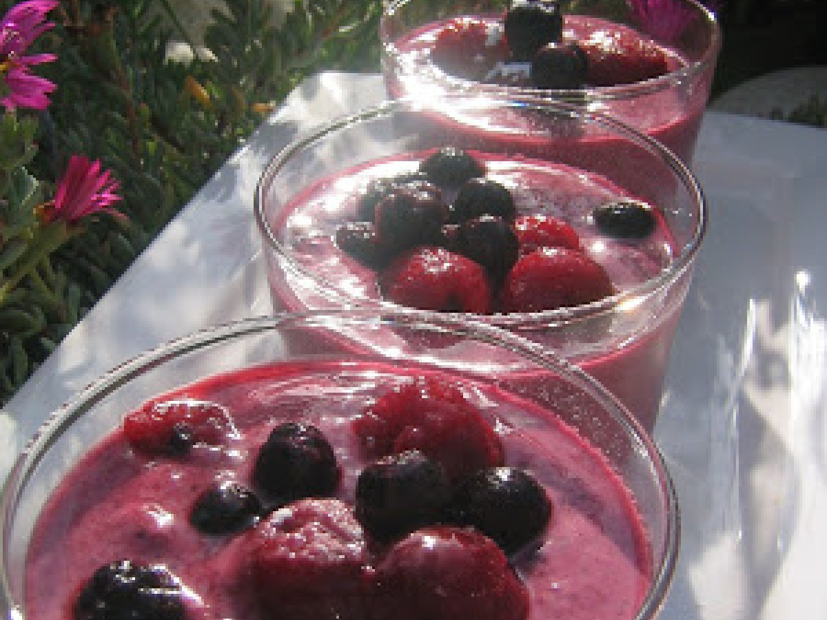Recette de verrines de fruits rouges au yaourt
