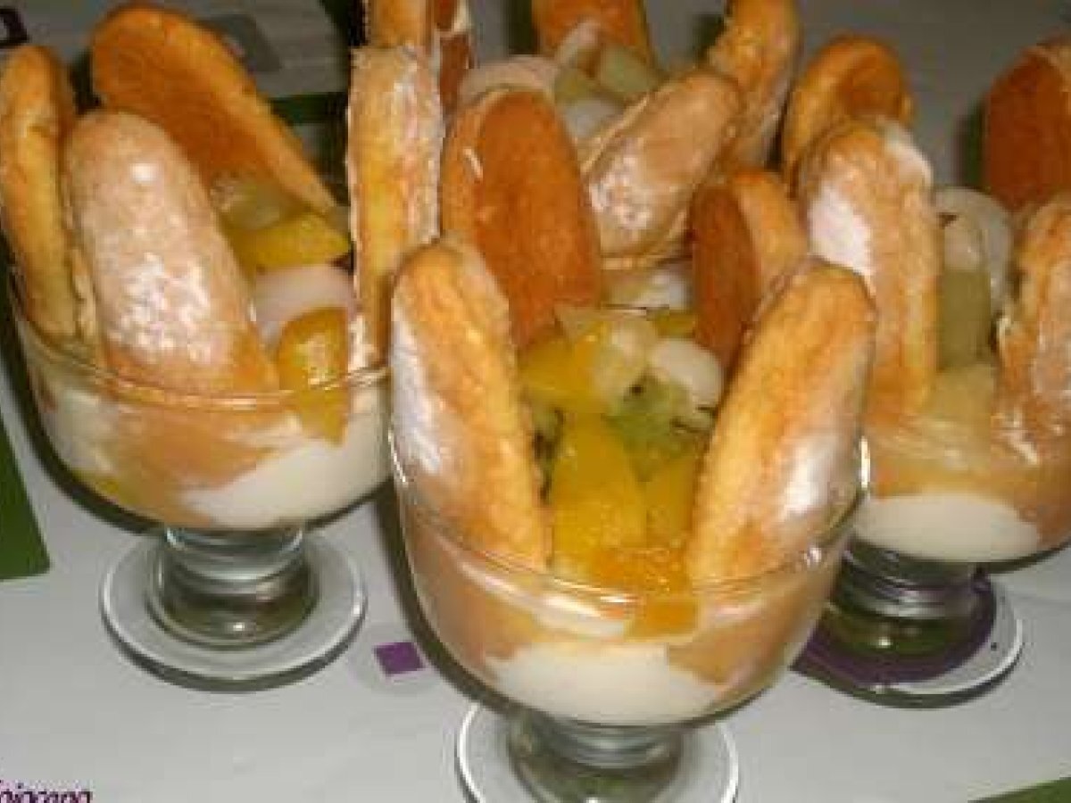 Recette de verrines de mousse au yaourt aux fruits exotiques